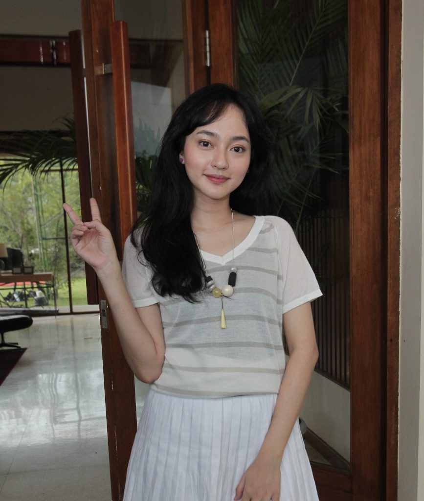 Indah Kusumaningrum mantan Miss Indonesia jadi reporter - Cakraline