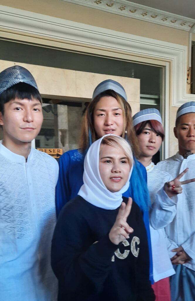 DJ Evelyn dan DJ Shacho bahagia bisa berbagi saat Lebaran – Cakraline