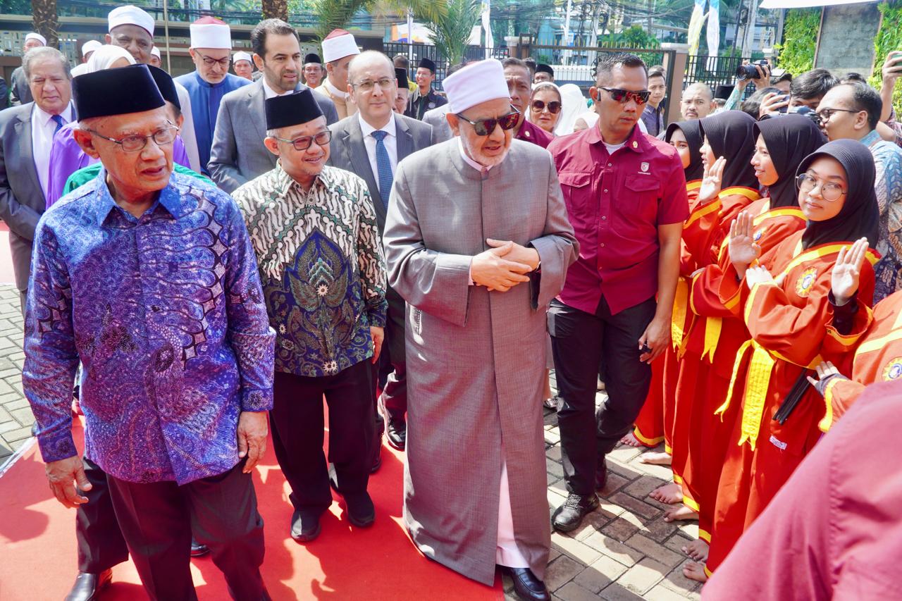 Grand Syekh Al Azhar Mesir Ahmad Al Thayyeb, Umat Islam Sangat ...