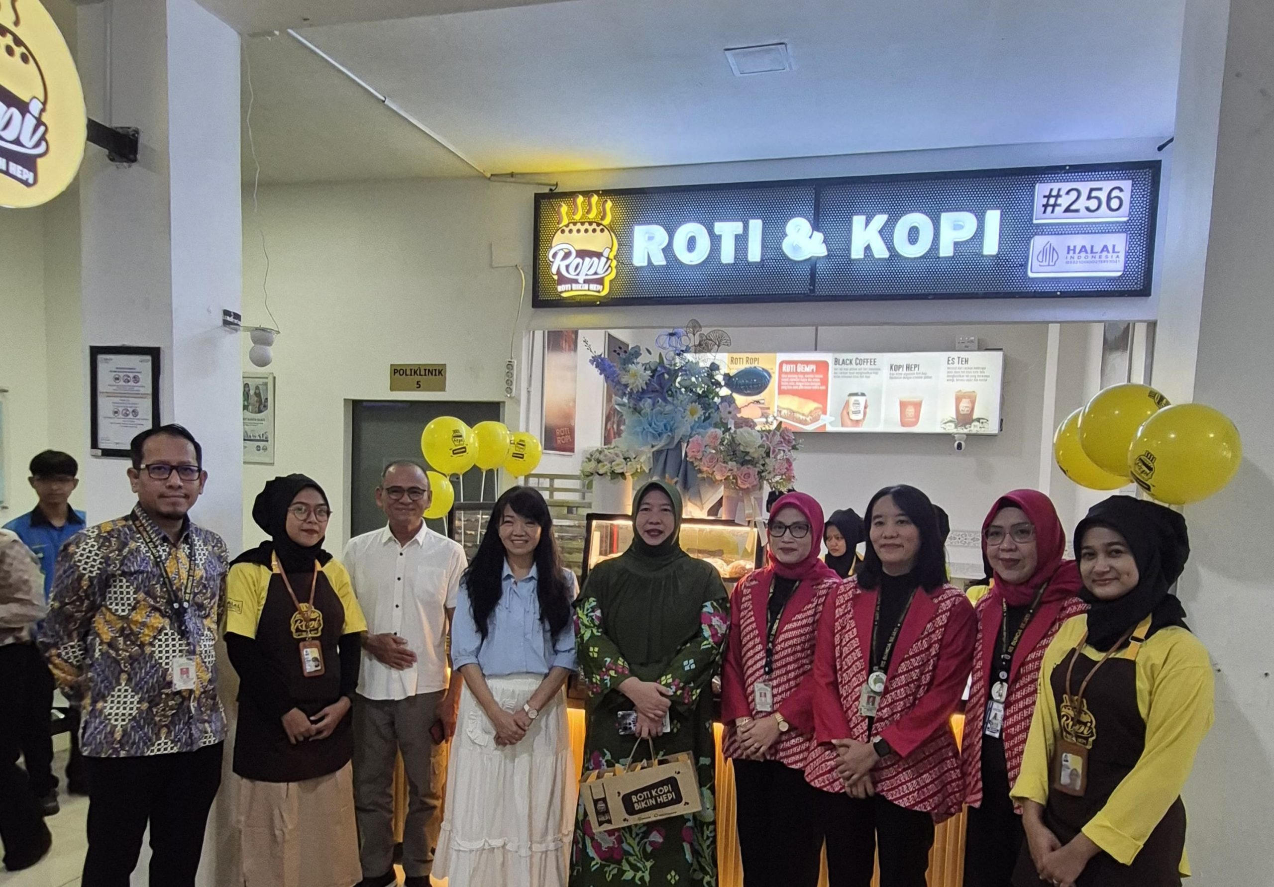 Sicilia Darsono, Buka Outlet Roti Kopi Hepi di RS Bunda Sejati diserbu ...